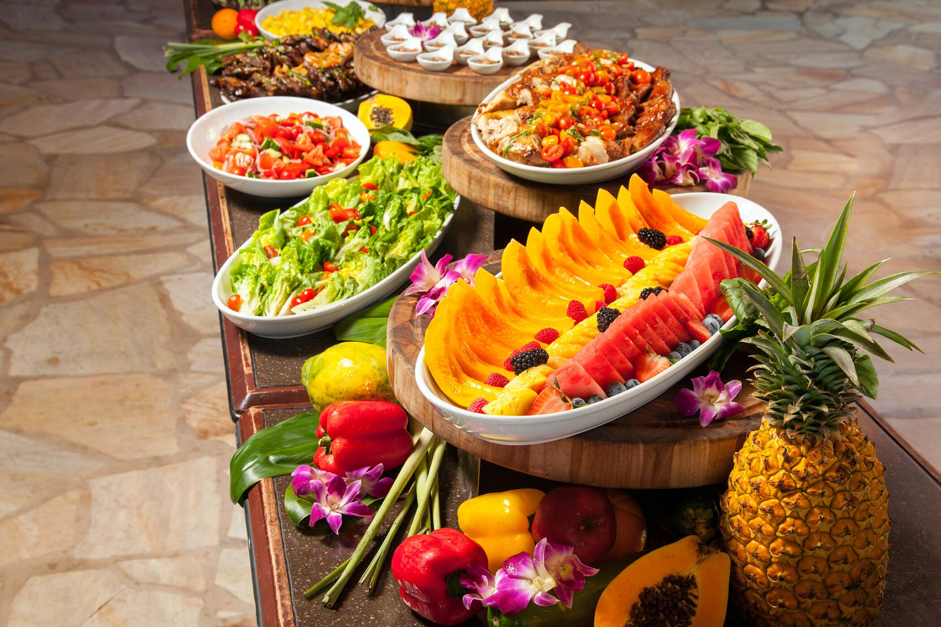 Aha aina Luau Waikiki Luau Royal Hawaiian Resort