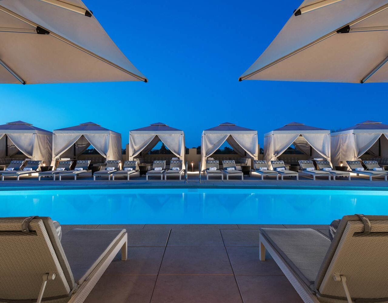 The Rooftop Pool - Scottsdale Luxury Spa | The Phoenician