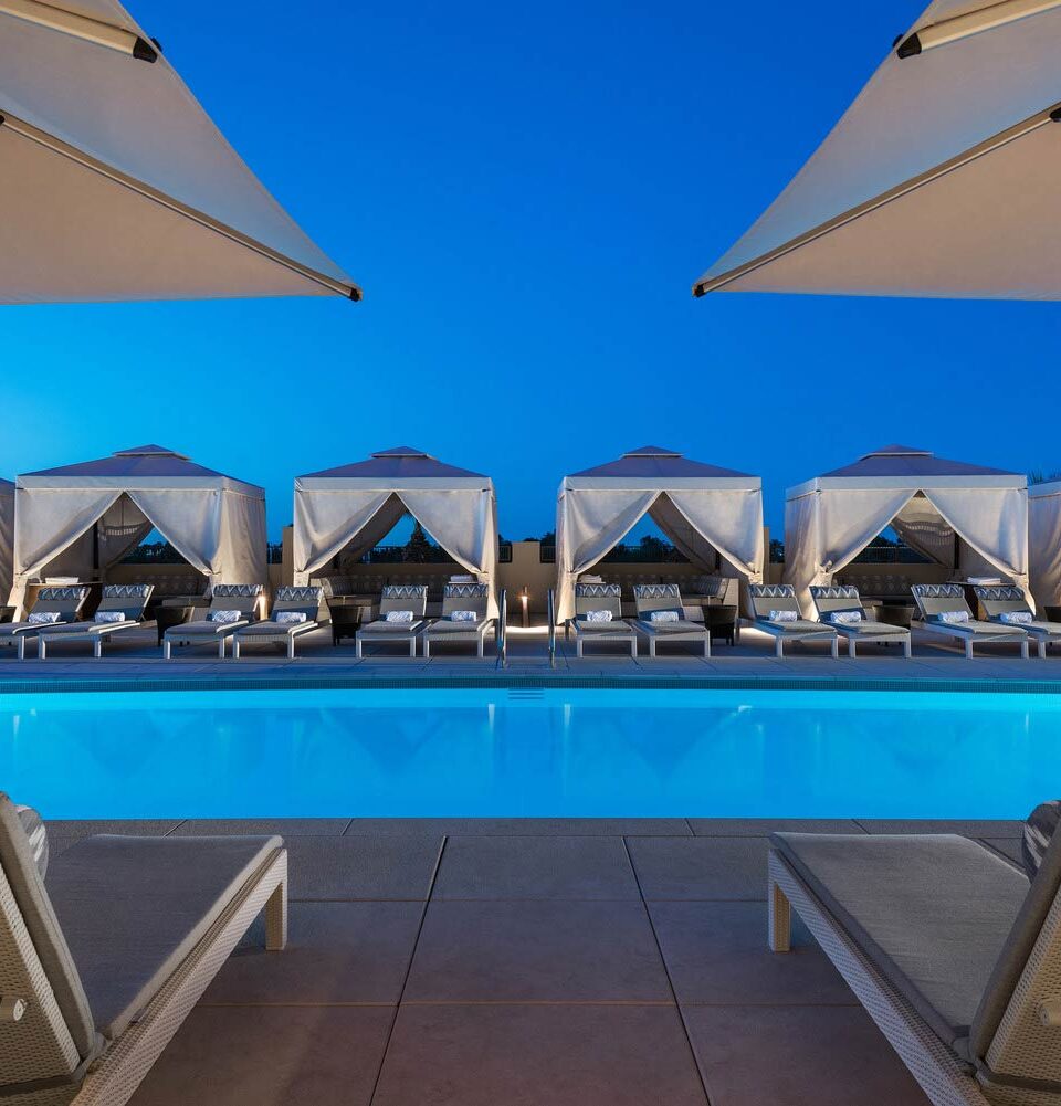 The Rooftop Pool - Scottsdale Luxury Spa | The Phoenician